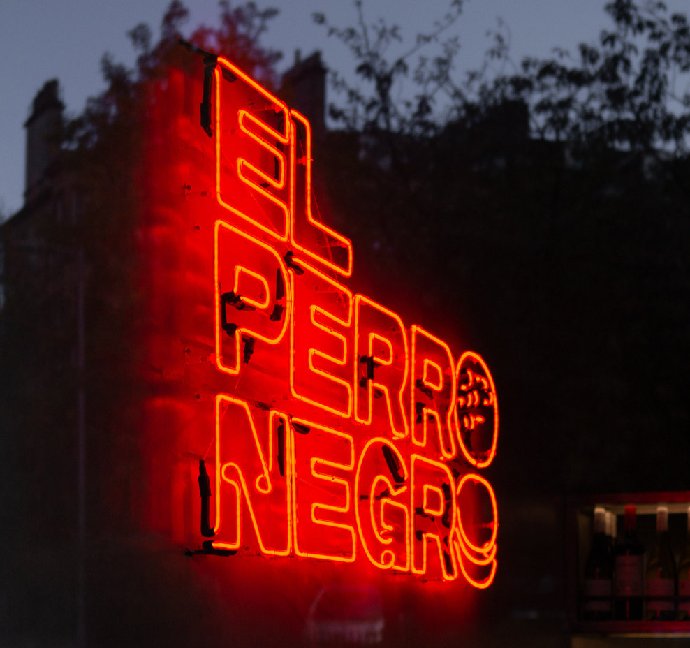 Signage Edinburgh | Van & Car Wraps & Wrapping | Neon & Shop Signs ...
