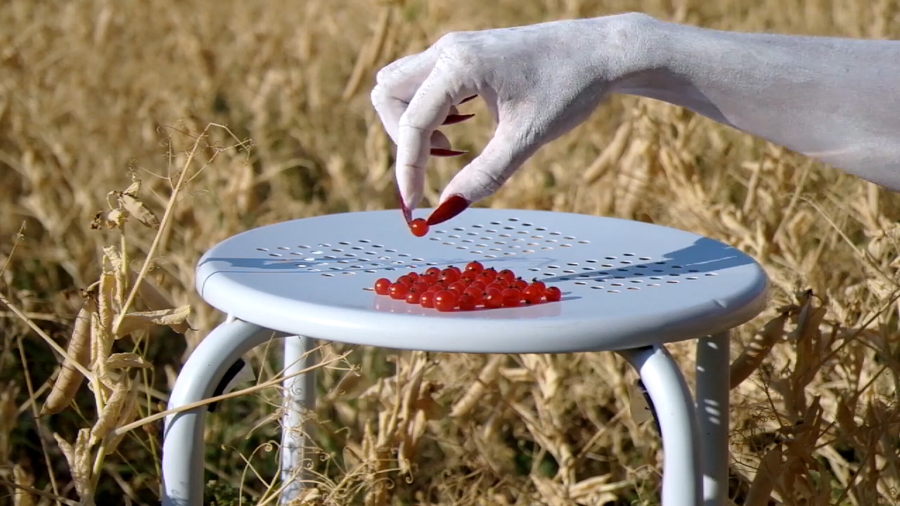 Frida Retz — Page 2