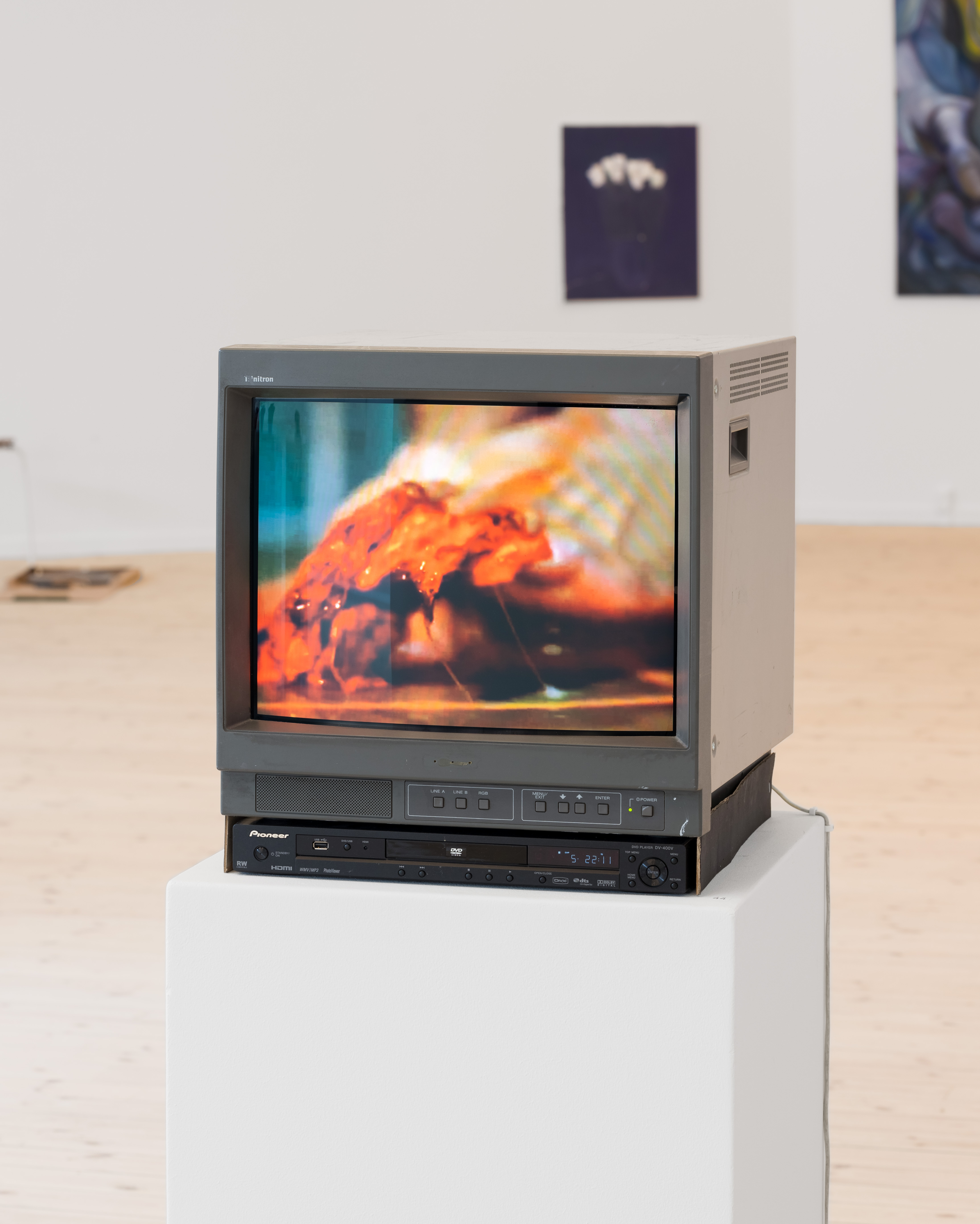 Frida Retz — Page 2