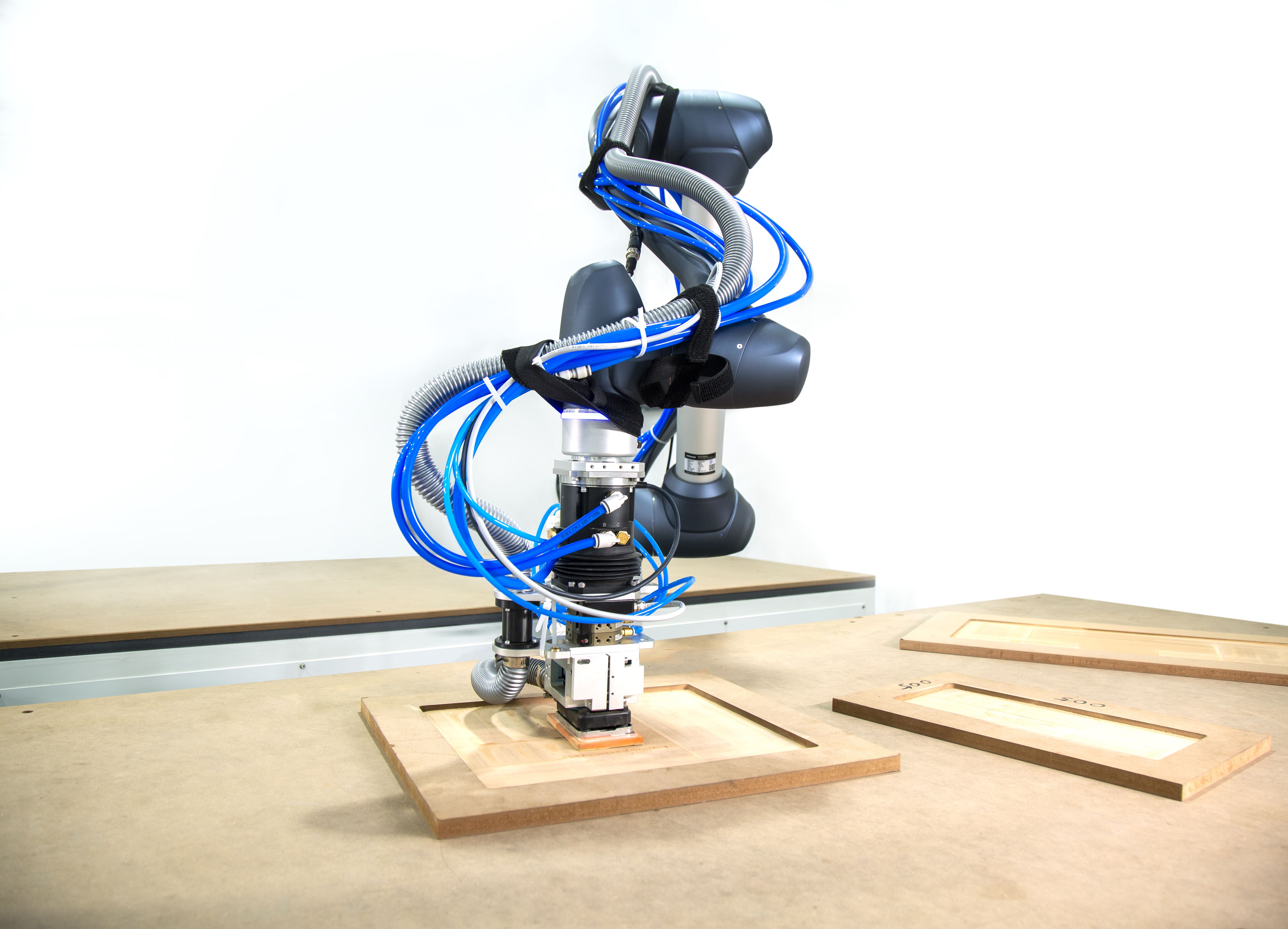 Maple Advanced Robotics Inc. — solutions - place&go panel